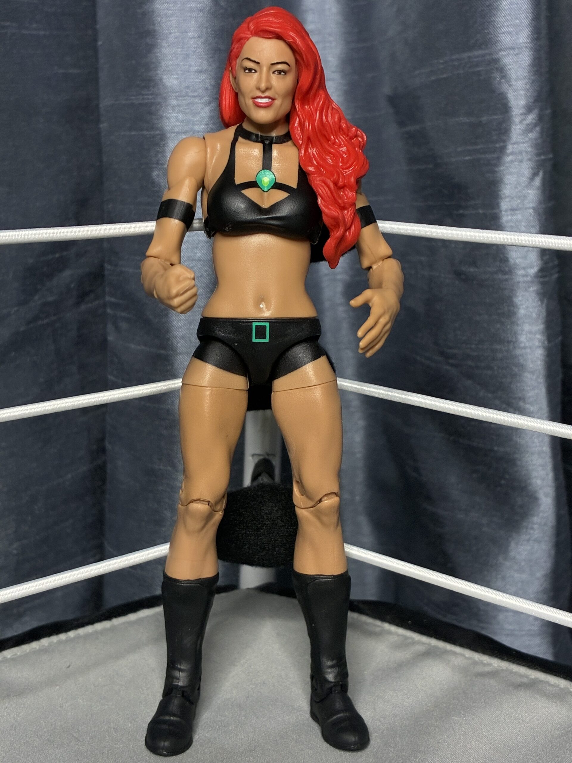 Eva Marie - WWE Basics 43 - WrestleStuff.com