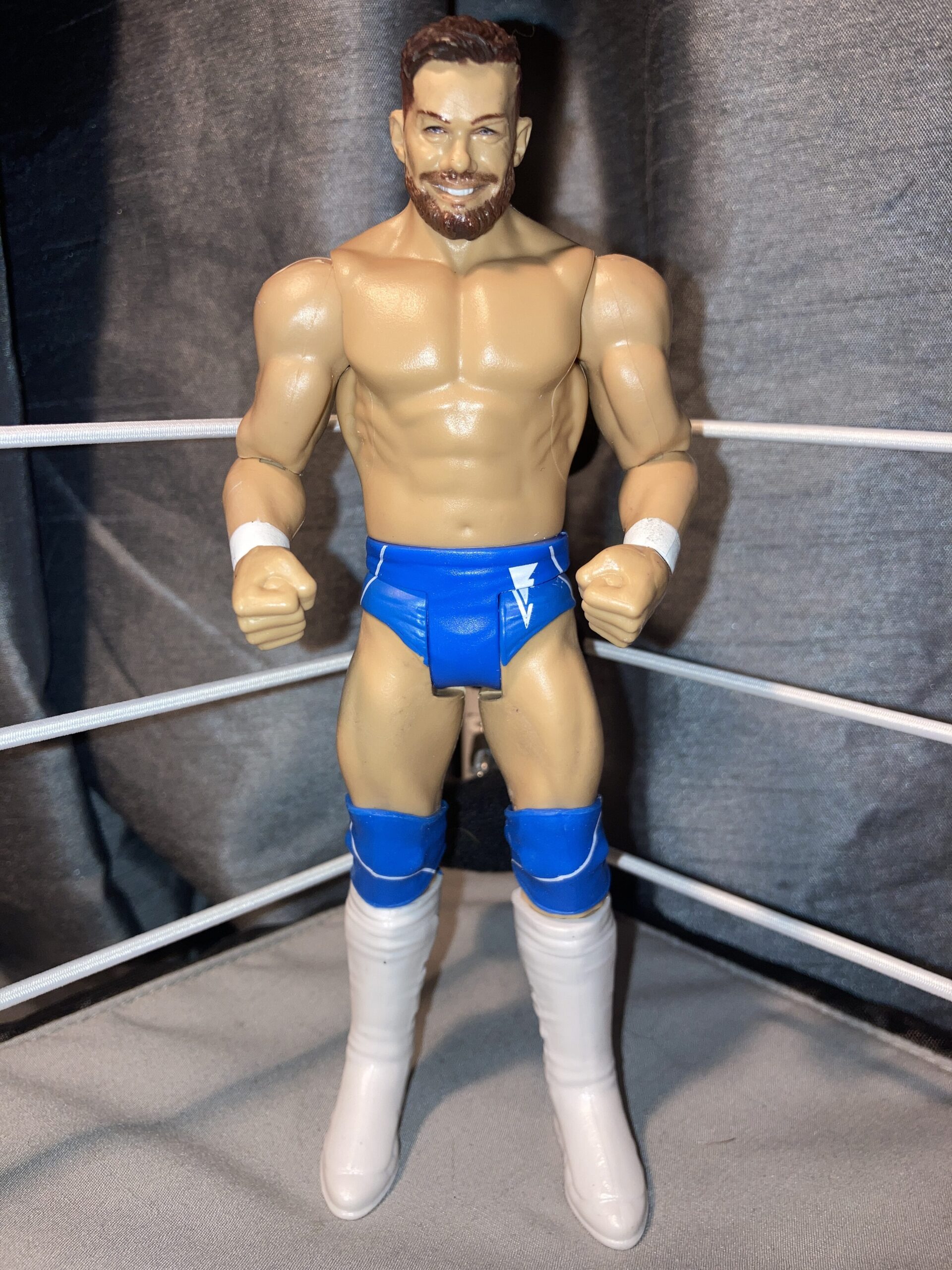 Finn Balor - WWE Basics 110 - WrestleStuff.com