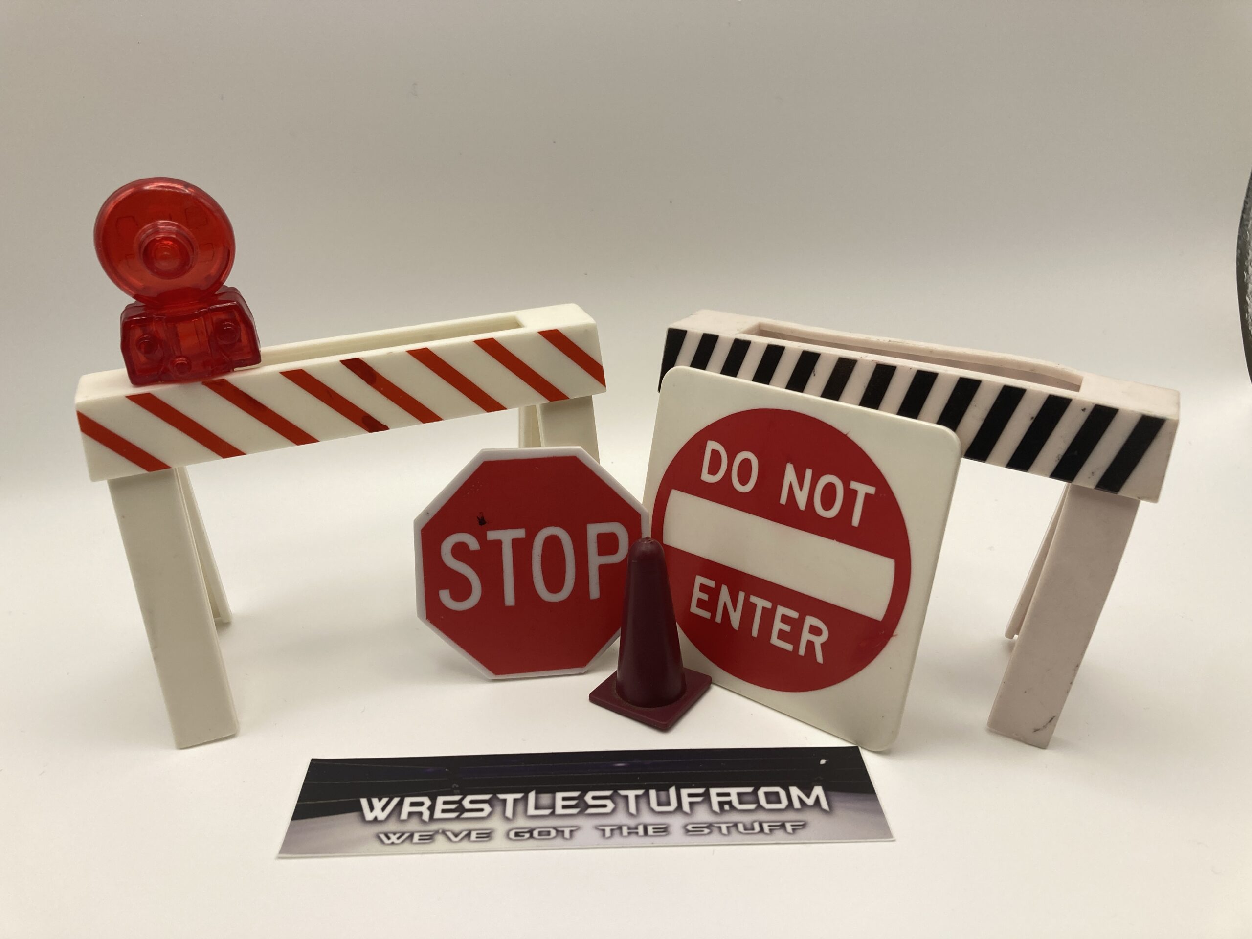 Mean Streets Playset - WrestleStuff.com