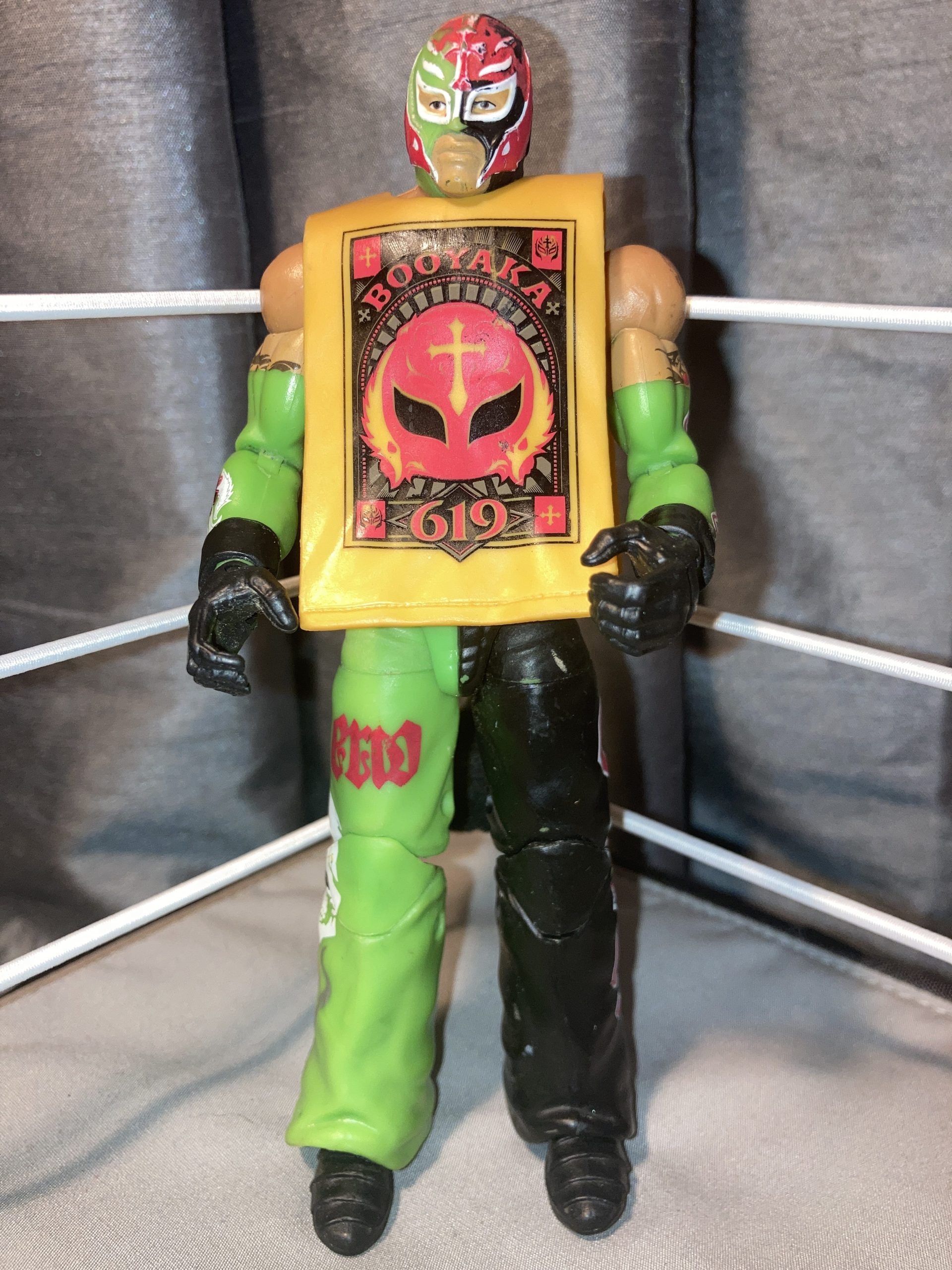 Rey Mysterio - Elite 18 With Shirt - WrestleStuff.com