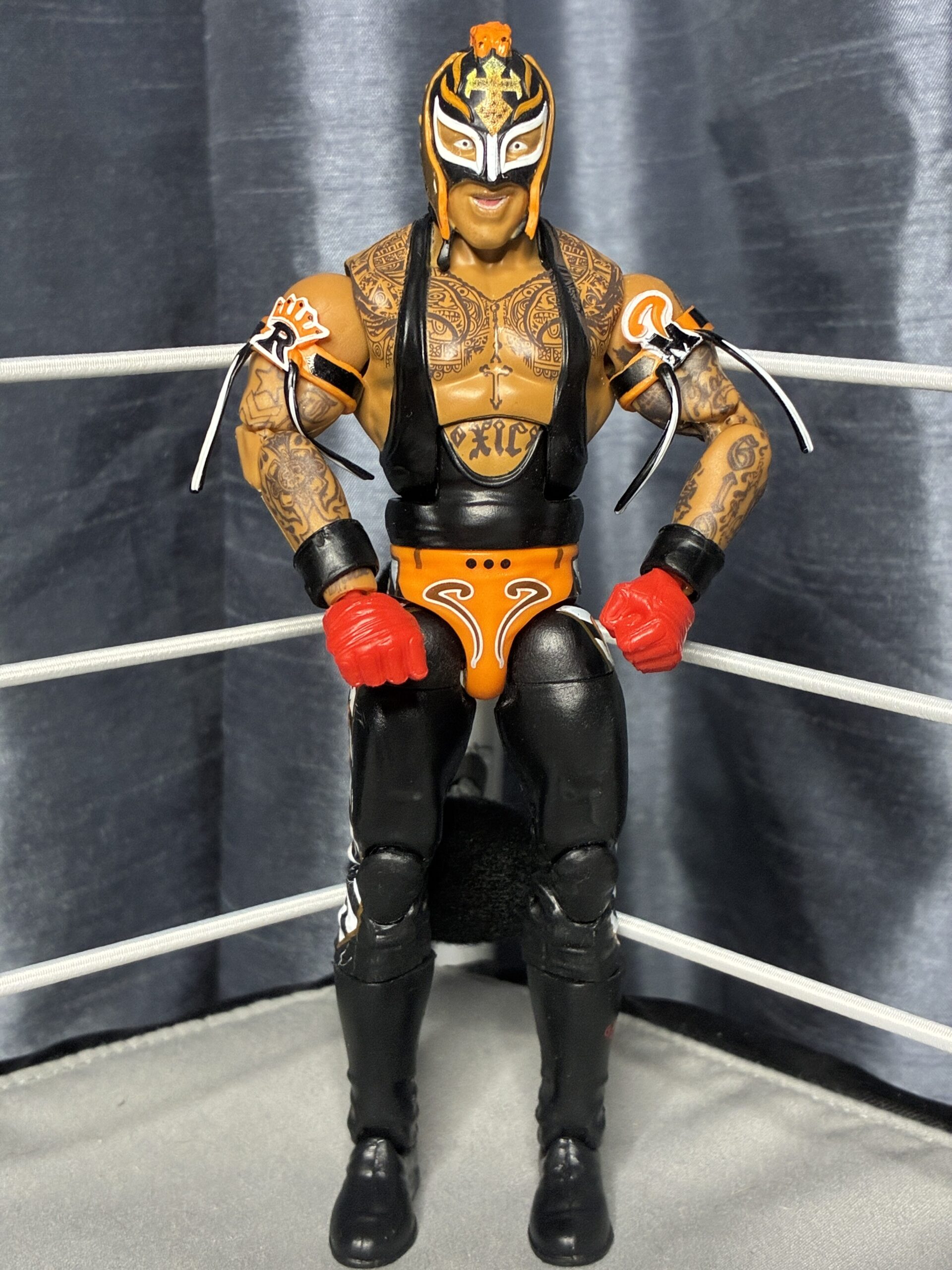 Rey Mysterio - Elite 92 - WrestleStuff.com
