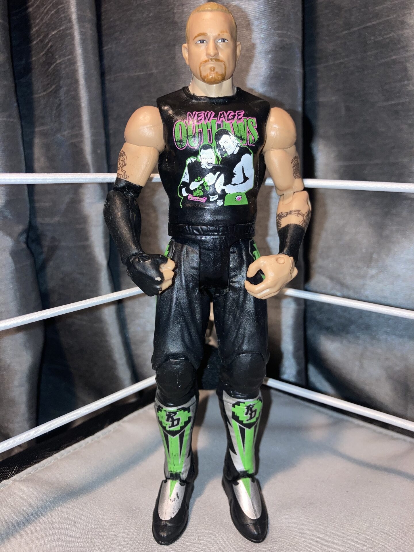 Road Dogg - Battle Packs 32 - WrestleStuff.com