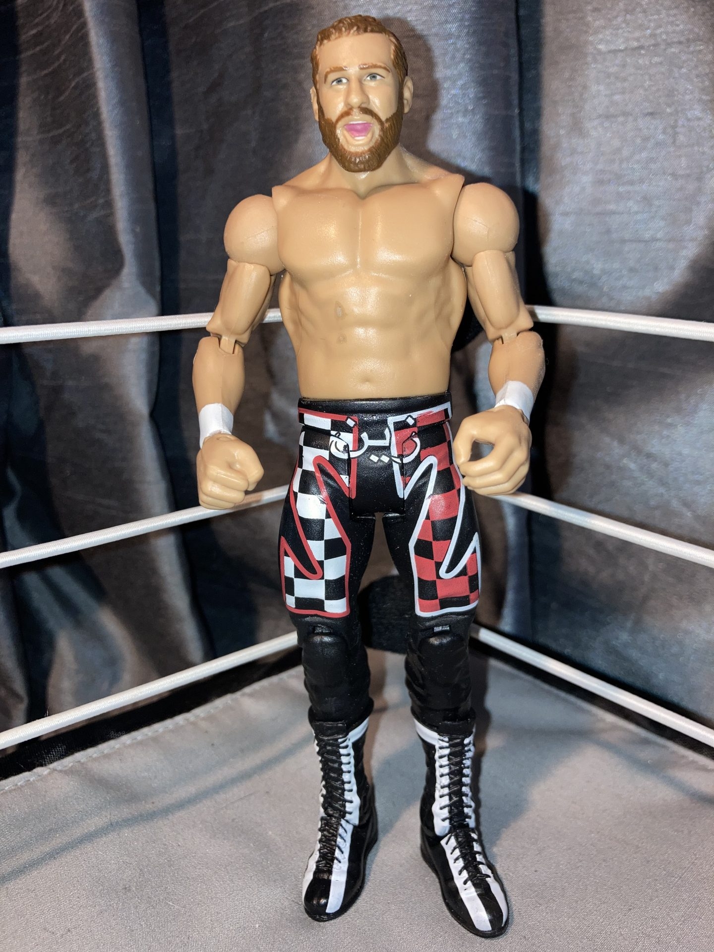 Sami Zayn - WWE Basics 61 - WrestleStuff.com