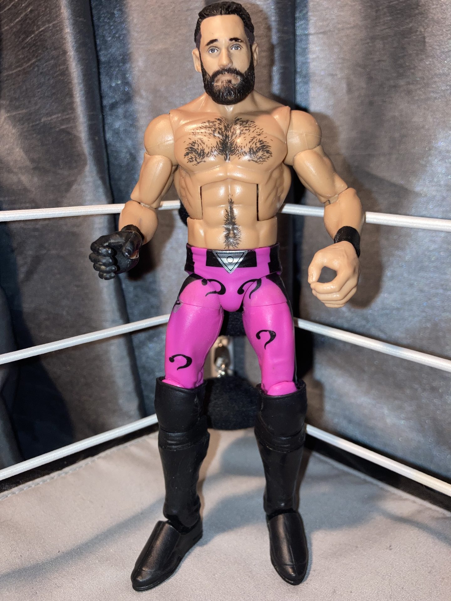 Seth Rollins - Elite 86 With Shirt - WrestleStuff.com