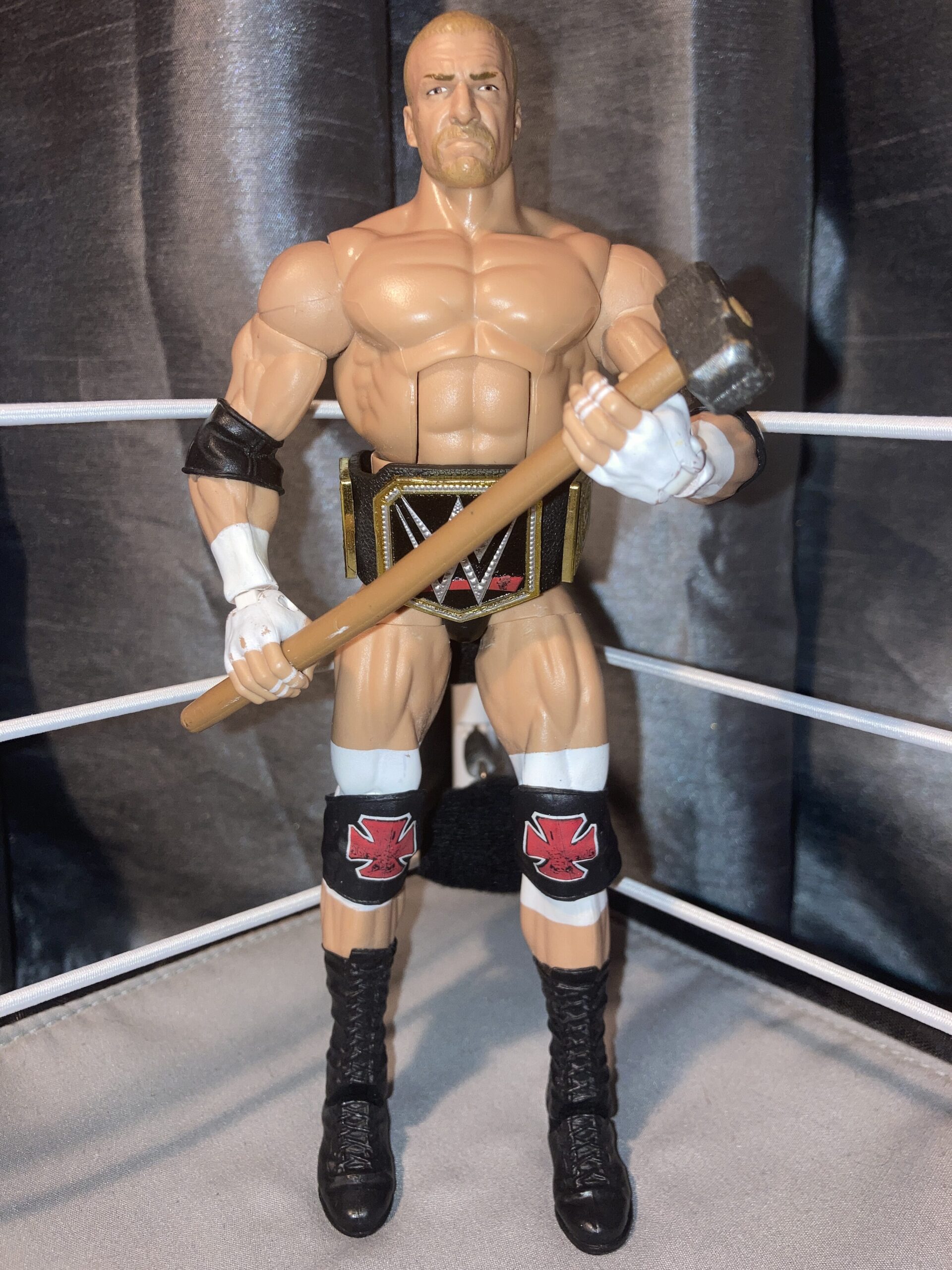 Triple H - Wrestlemania 33 with Sledgehammer and WWE Championship - WrestleStuff.com